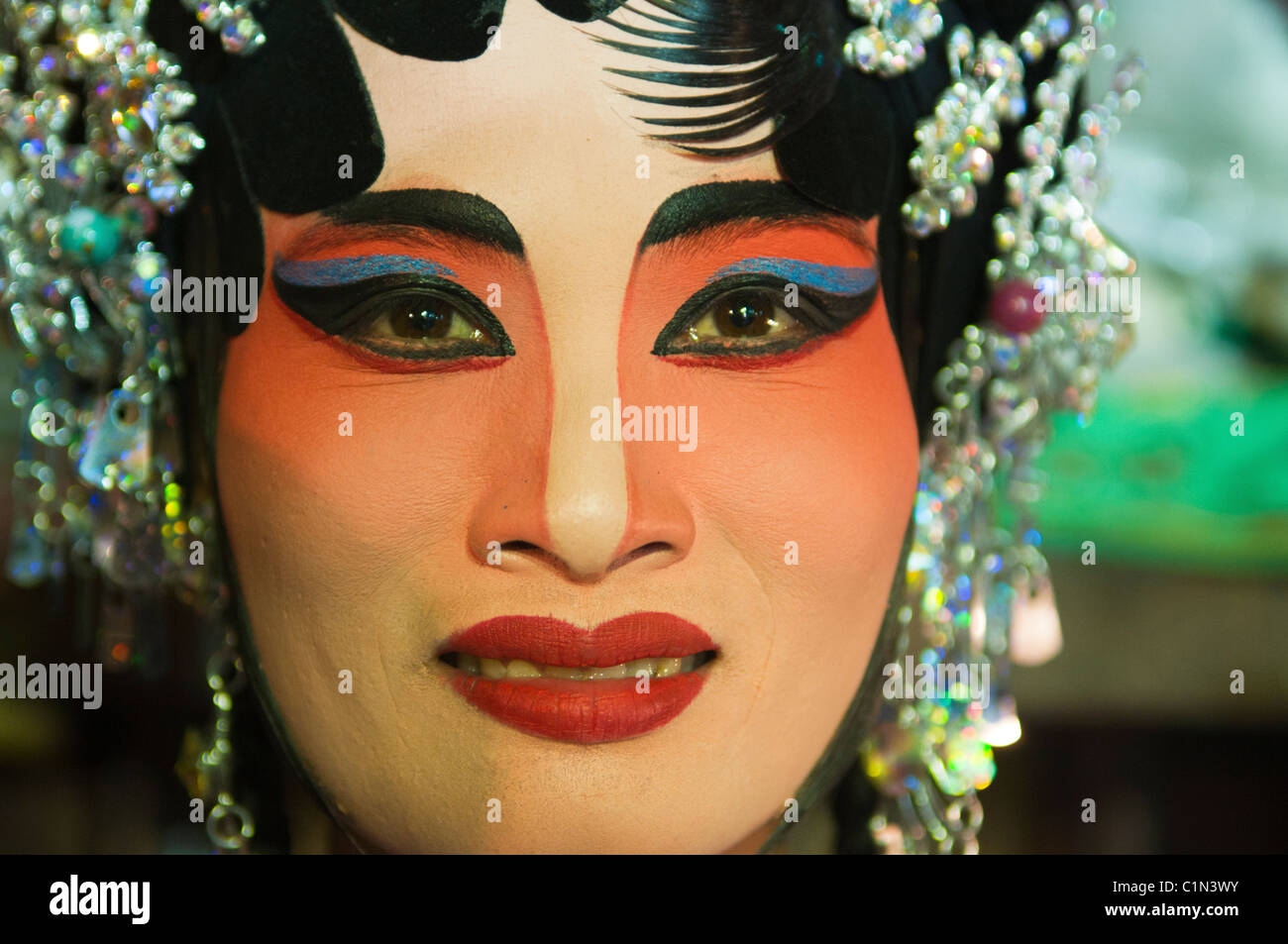 Opera performer hi-res stock photography and images - Alamy