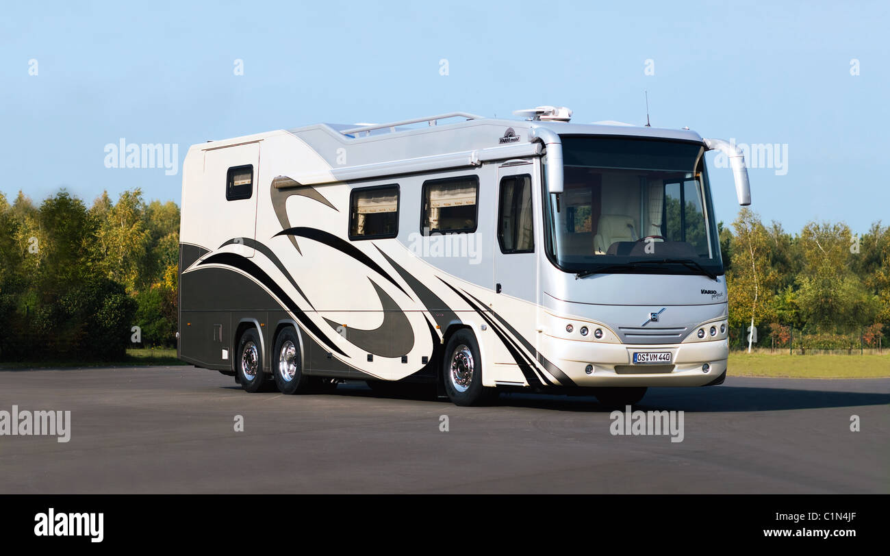 Luxury on the open road This luxury motorhome has everything a house ...