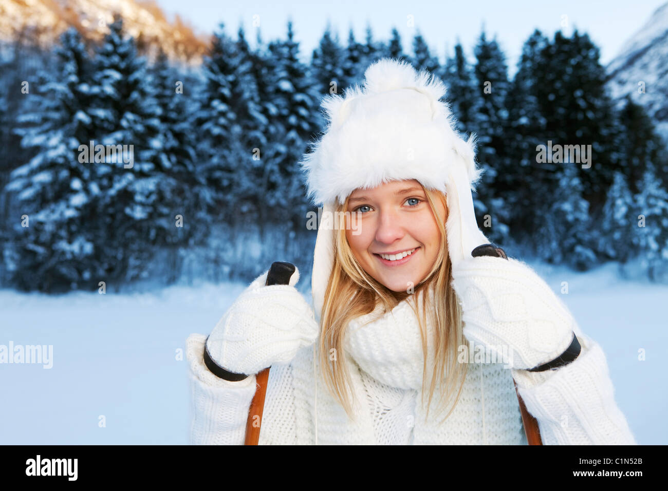 Norway winter activity activities hi-res stock photography and images ...
