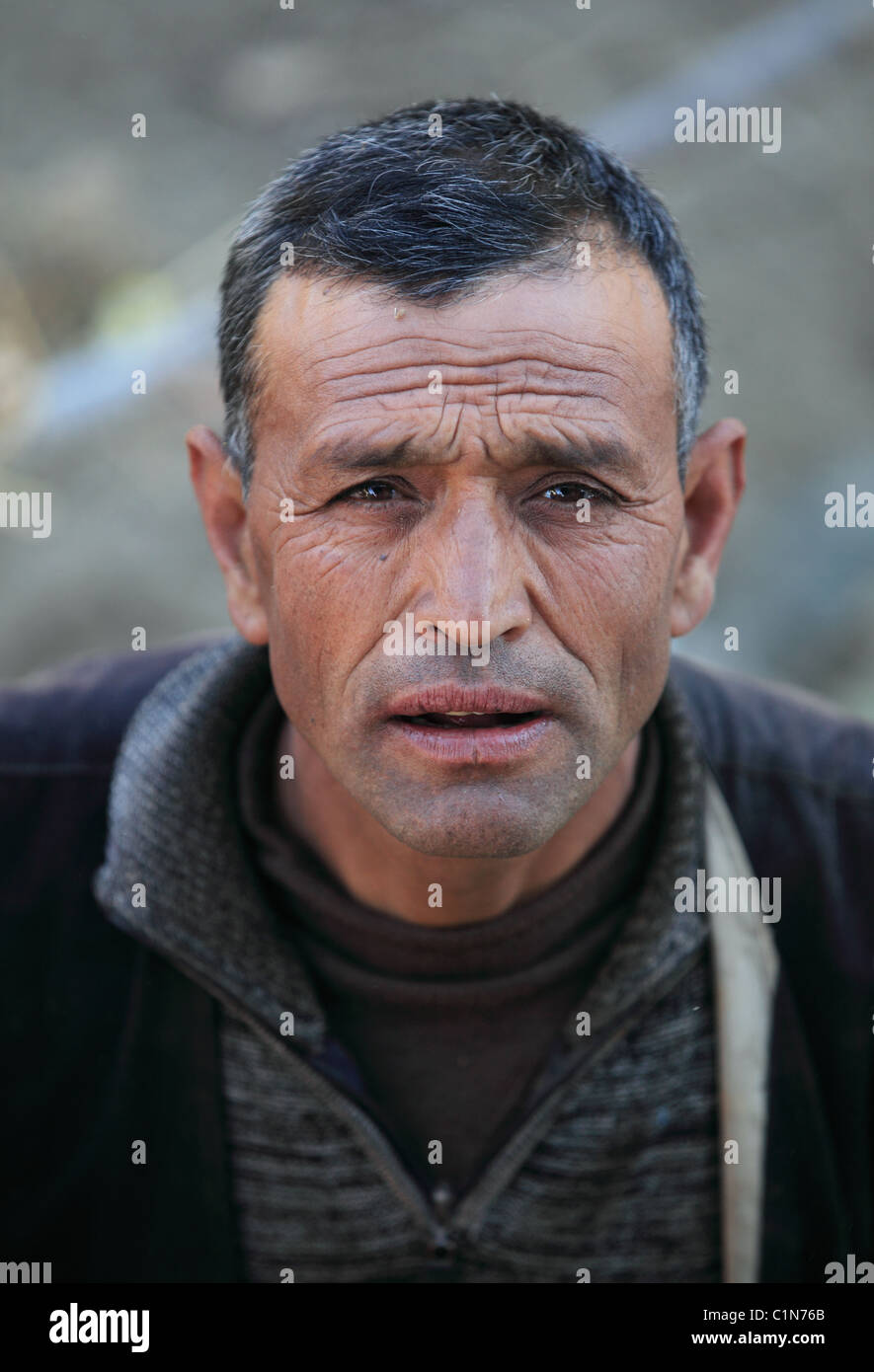 Nepali man in the Himalaya Nepal Stock Photo - Alamy