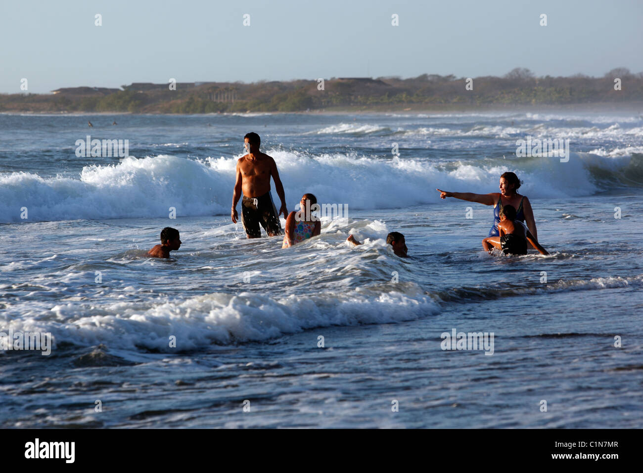 Family waves hi-res stock photography and images - Alamy