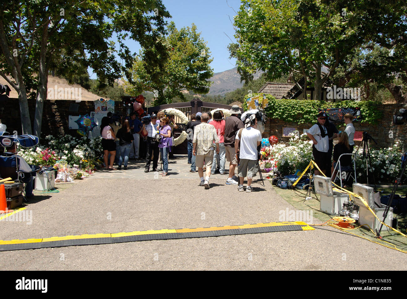 Neverland gates hi-res stock photography and images - Alamy