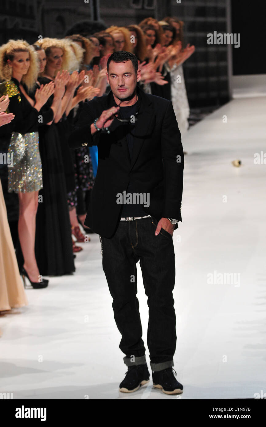 Michael Michalsky Michalsky Fashion Show at Friedrichstadtpalast ...