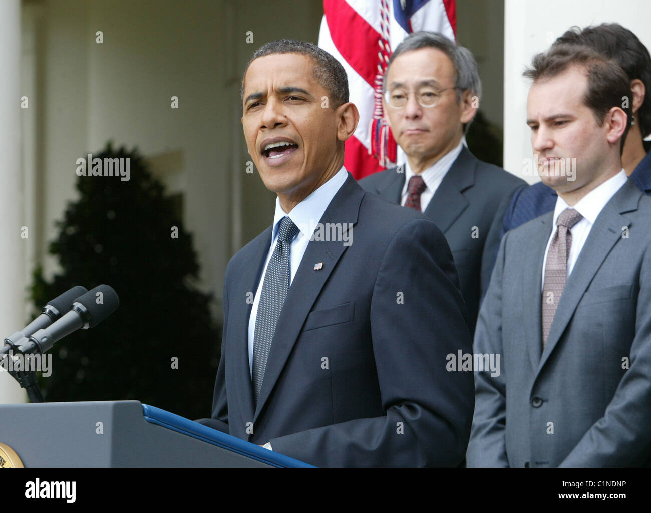 President Barack Obama talks on innovation and jobs in the Rose Garden ...