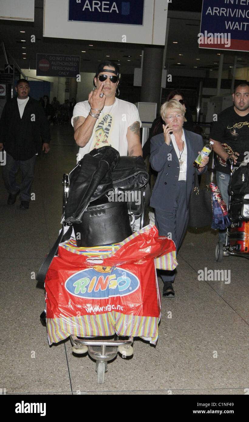 Slash arrives lax airport los hi-res stock photography and images - Alamy