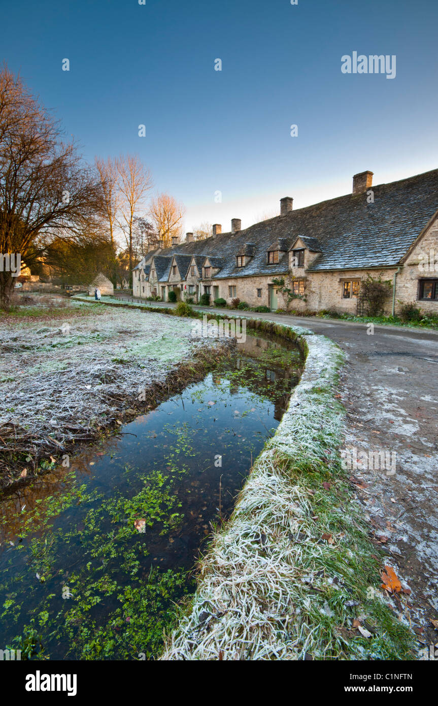 Beautiful village of bibury hi-res stock photography and images - Alamy