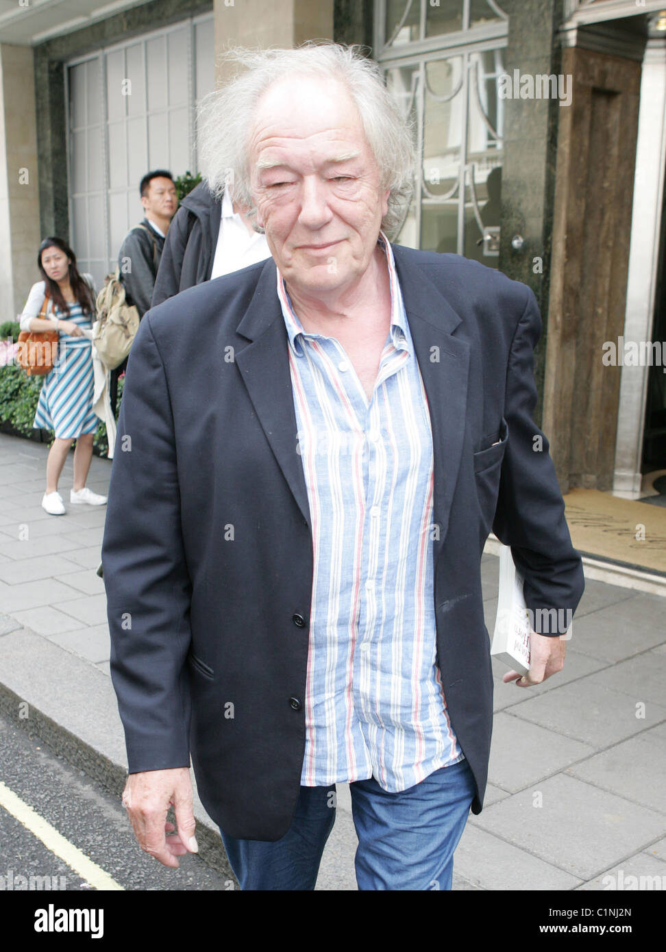 Michael Gambon leaving Claridge's London, England - 06.07.09 Stock ...