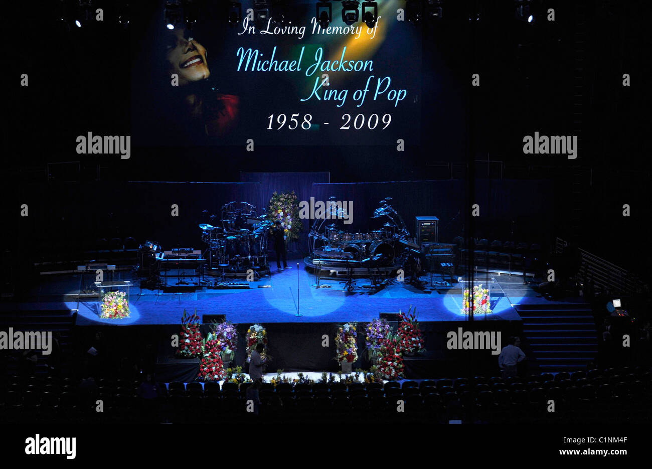 The stage is set up The memorial service for the King of Pop, Michael ...