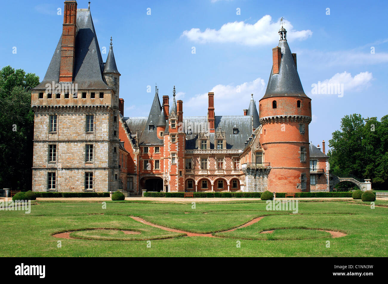 Maintenon hi-res stock photography and images - Alamy