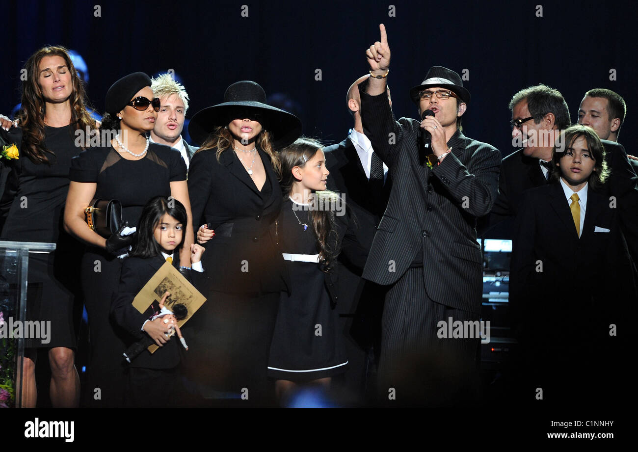 Brooke Shields, Janet Jackson, Michael Jackson's son Prince Michael ...