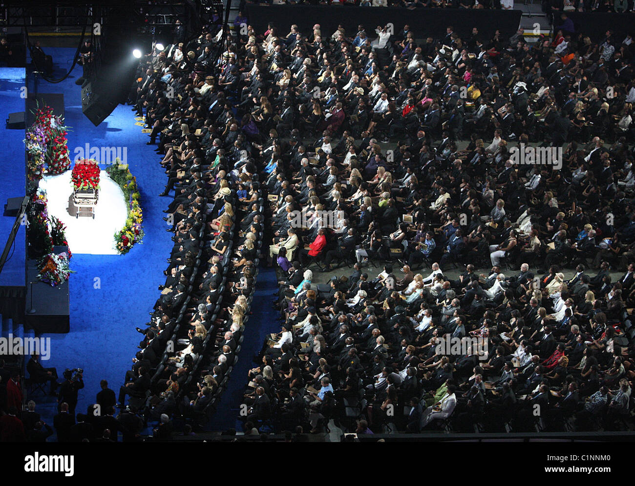 Michael Jackson's Casket The memorial service for the King of Pop ...