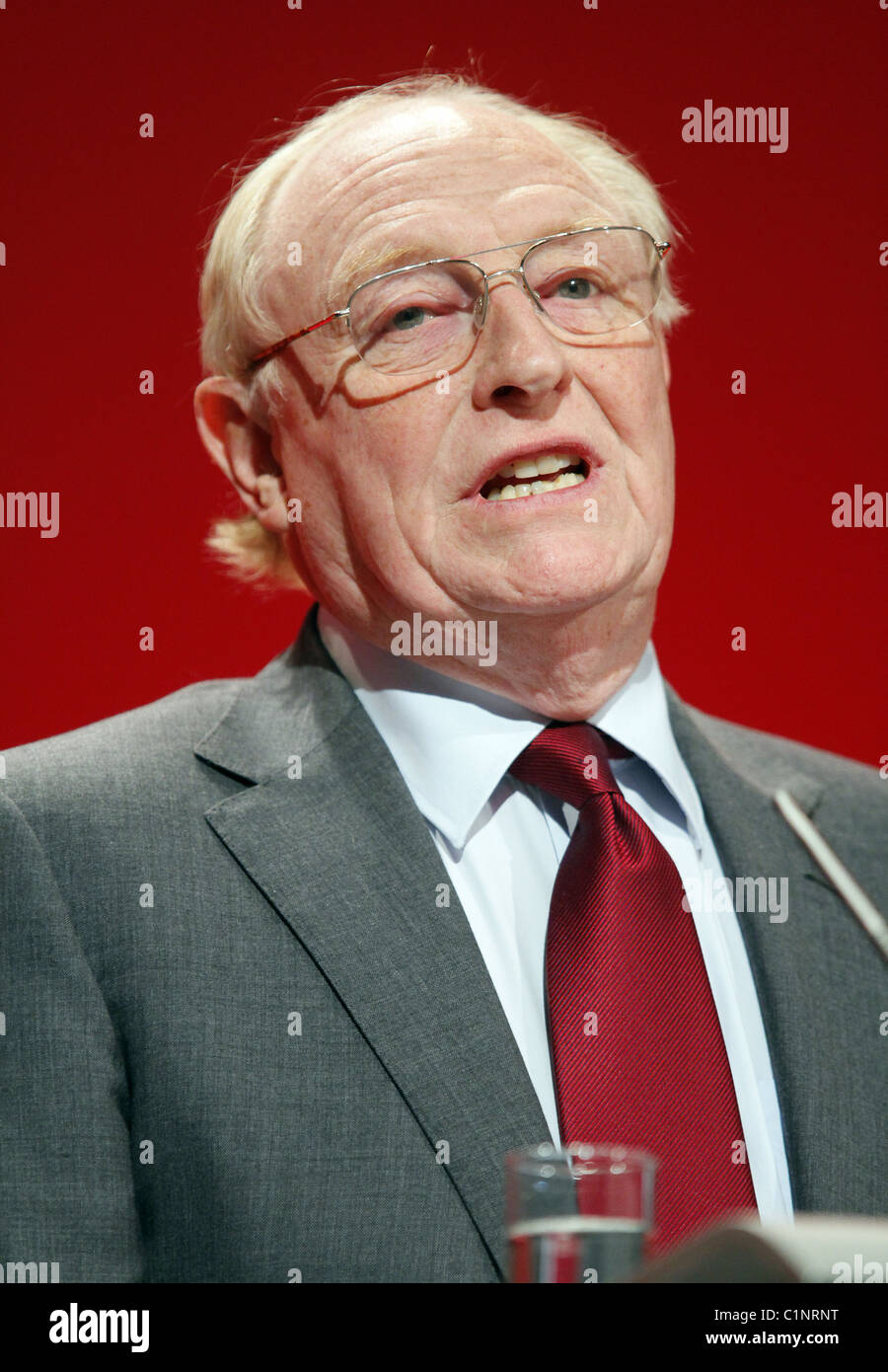 Neil kinnock party conference hi-res stock photography and images - Alamy