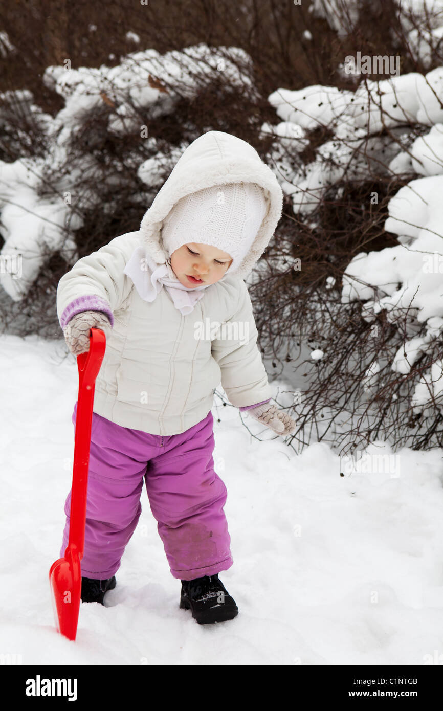 The little girl in the winter Stock Photo - Alamy