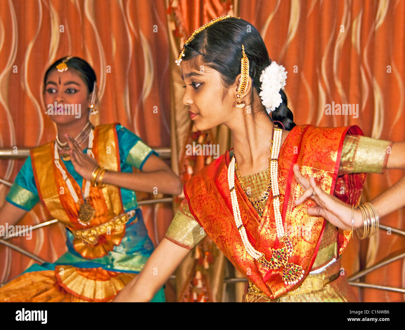 Classical Bharata Natyam dancers in Chennai, Tamil Nadu Stock Photo - Alamy