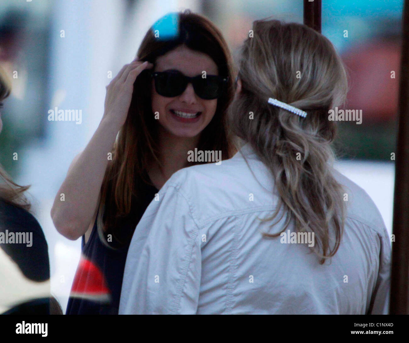 Alexandre Pato and new wife Stephanie Brito enjoy lunch together not ...