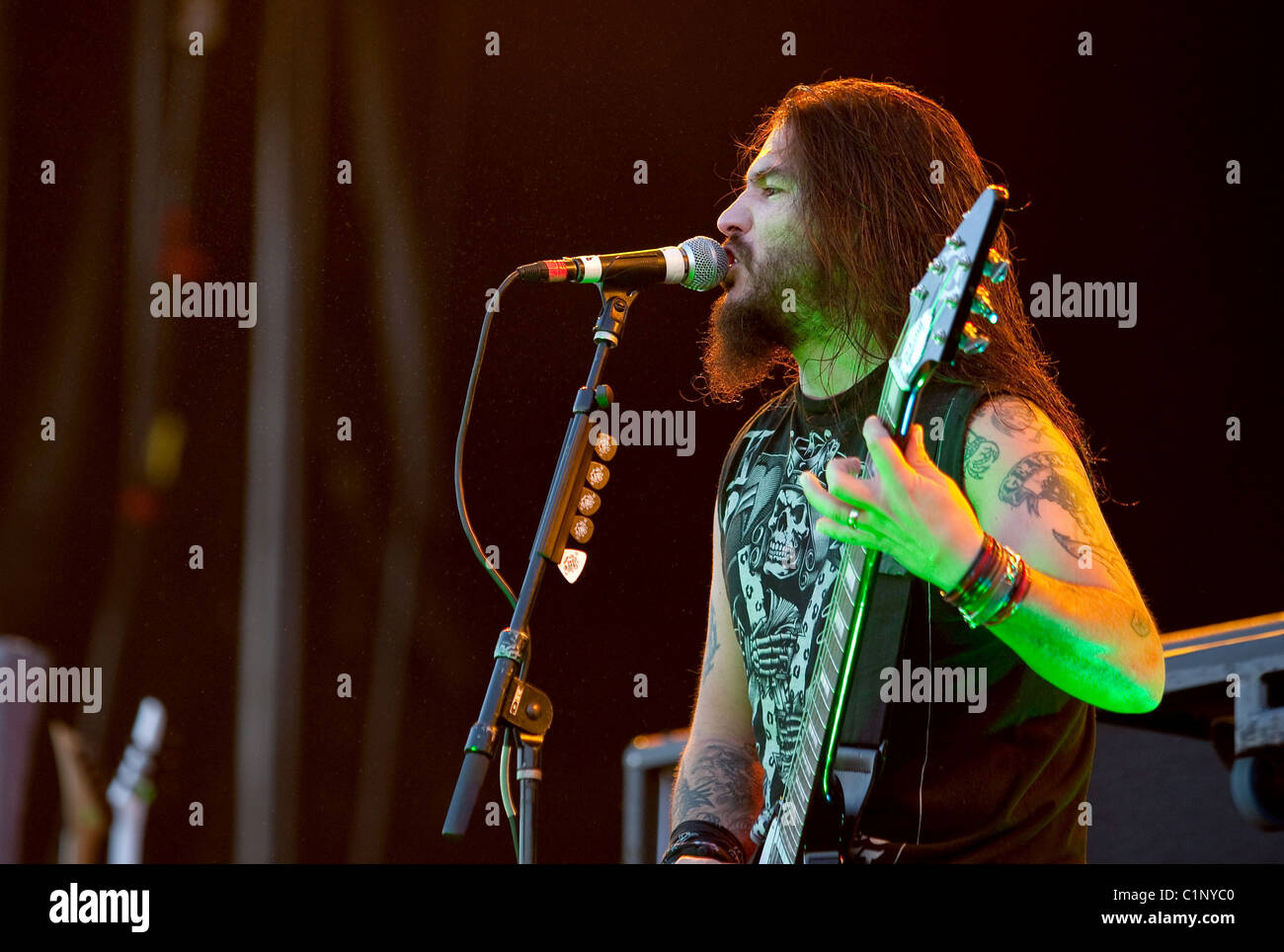 Robert Flynn of Machine Head performing live at Optimus Alive 2009 ...