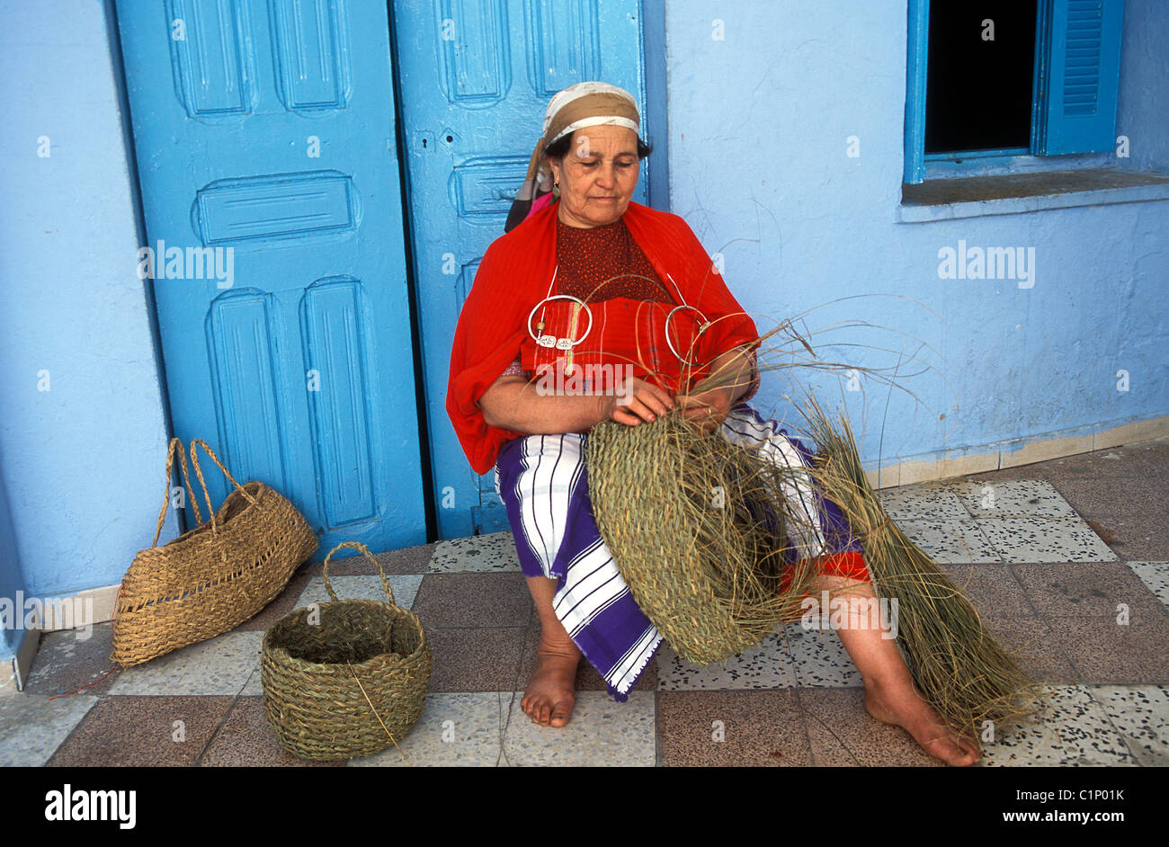 Matmata woman hi-res stock photography and images - Alamy