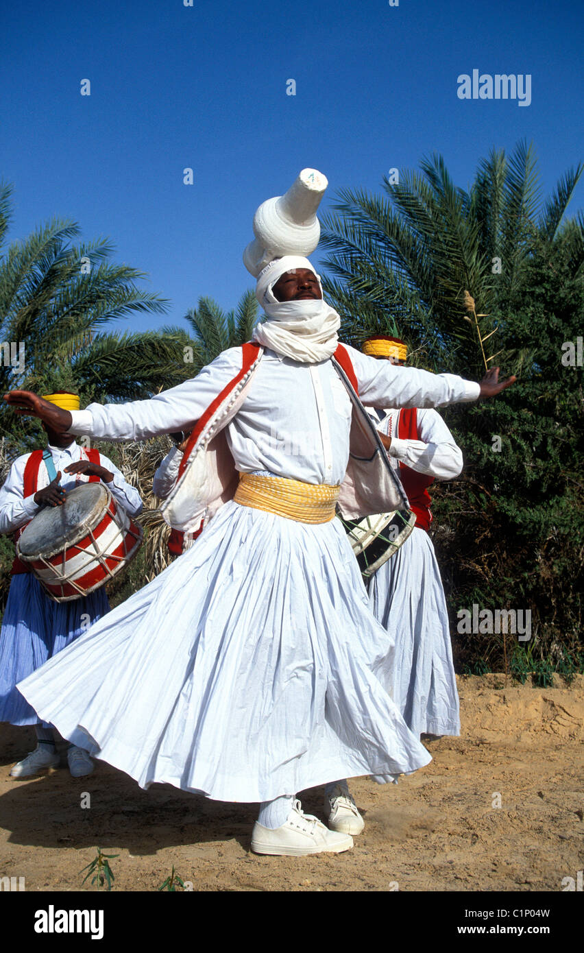 Tunisia, Djerba, dancer with jars Stock Photo - Alamy