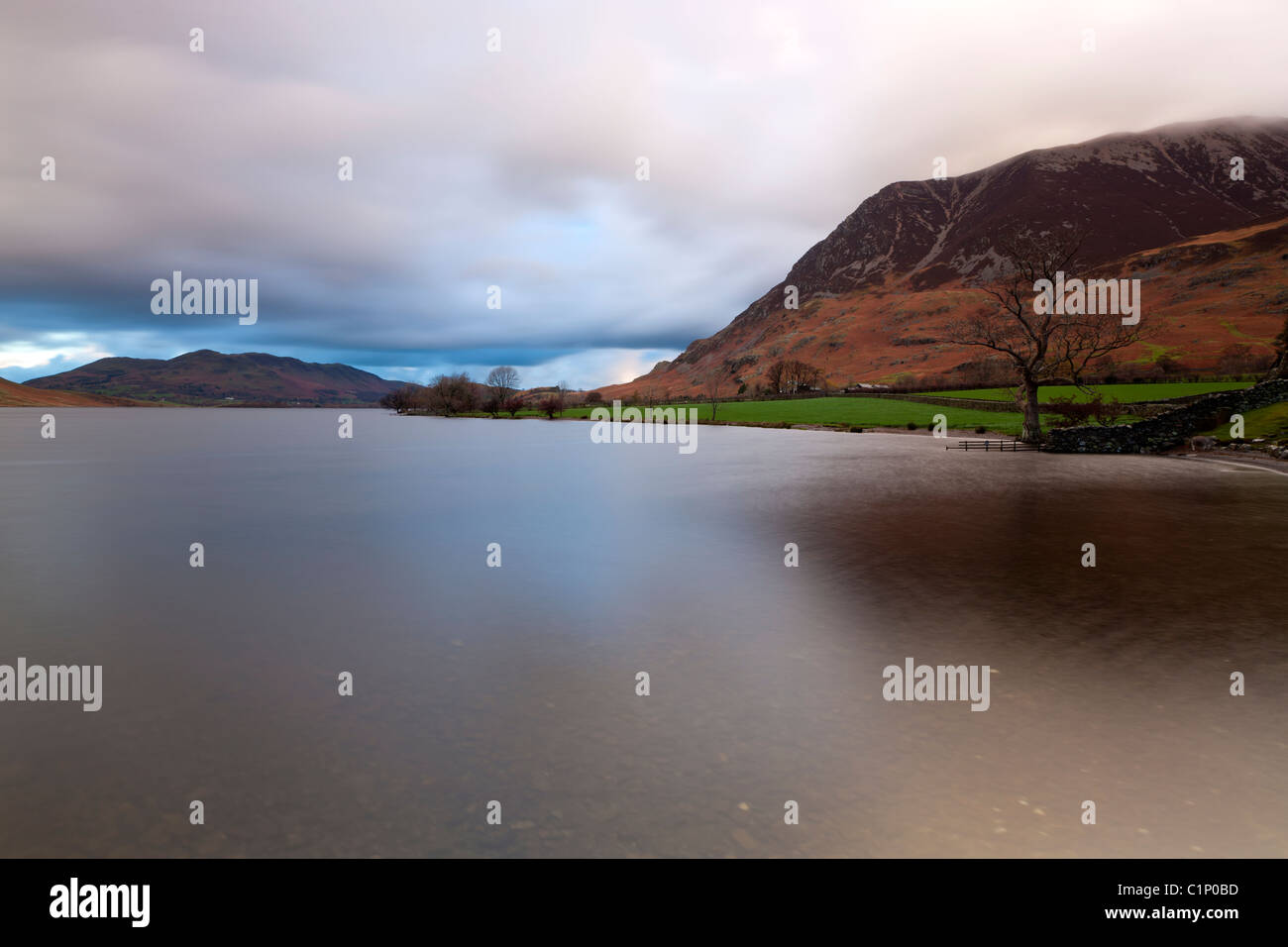 Grasmoor crummock water lake district hi-res stock photography and ...