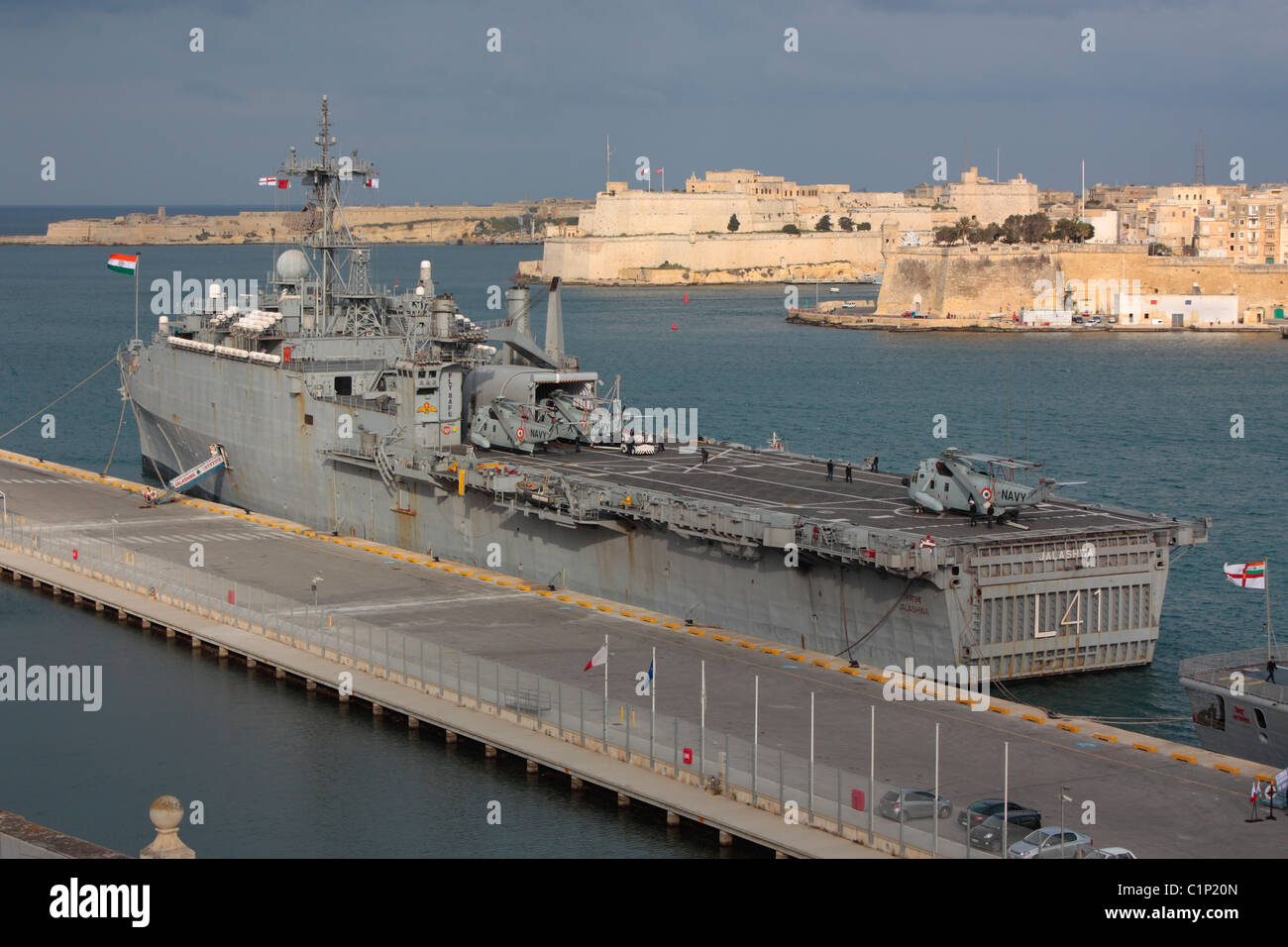 Indian navy ships hi-res stock photography and images - Alamy