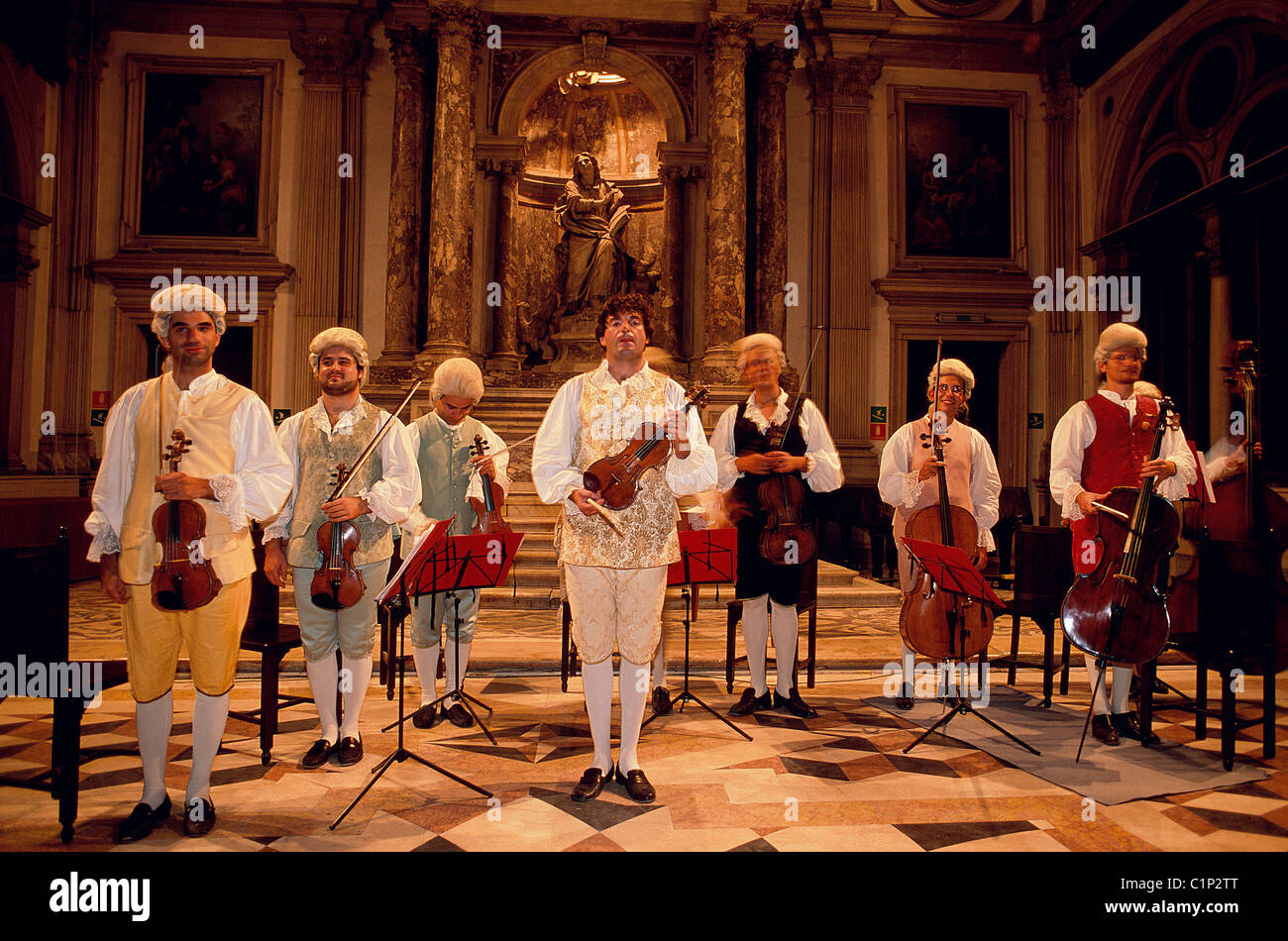 Italy, Veneto, Venice, musicians playing in baroque costumes Stock ...