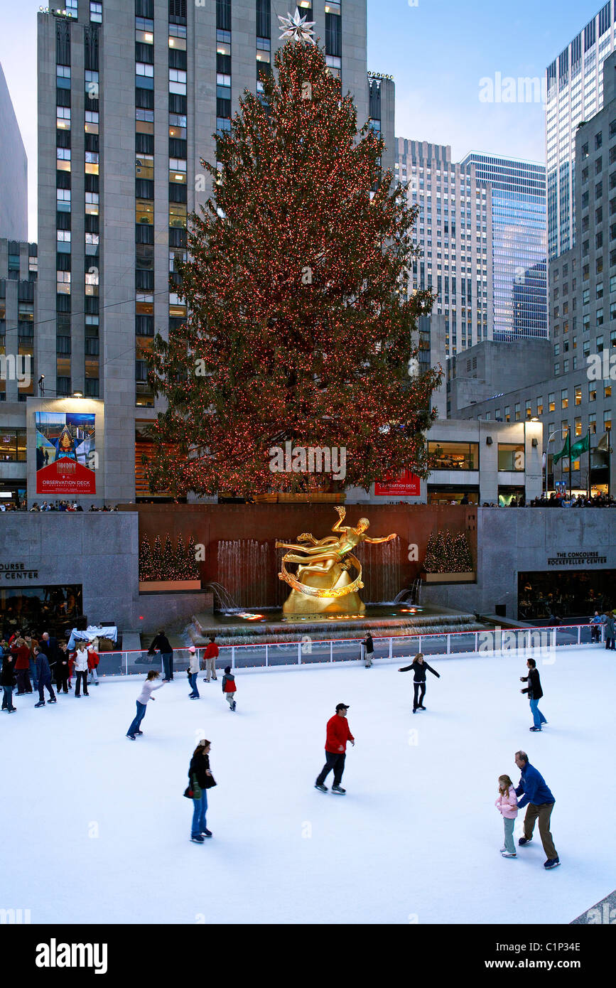 United States New York City Manhattan Rockefeller Center Ice-skating ...