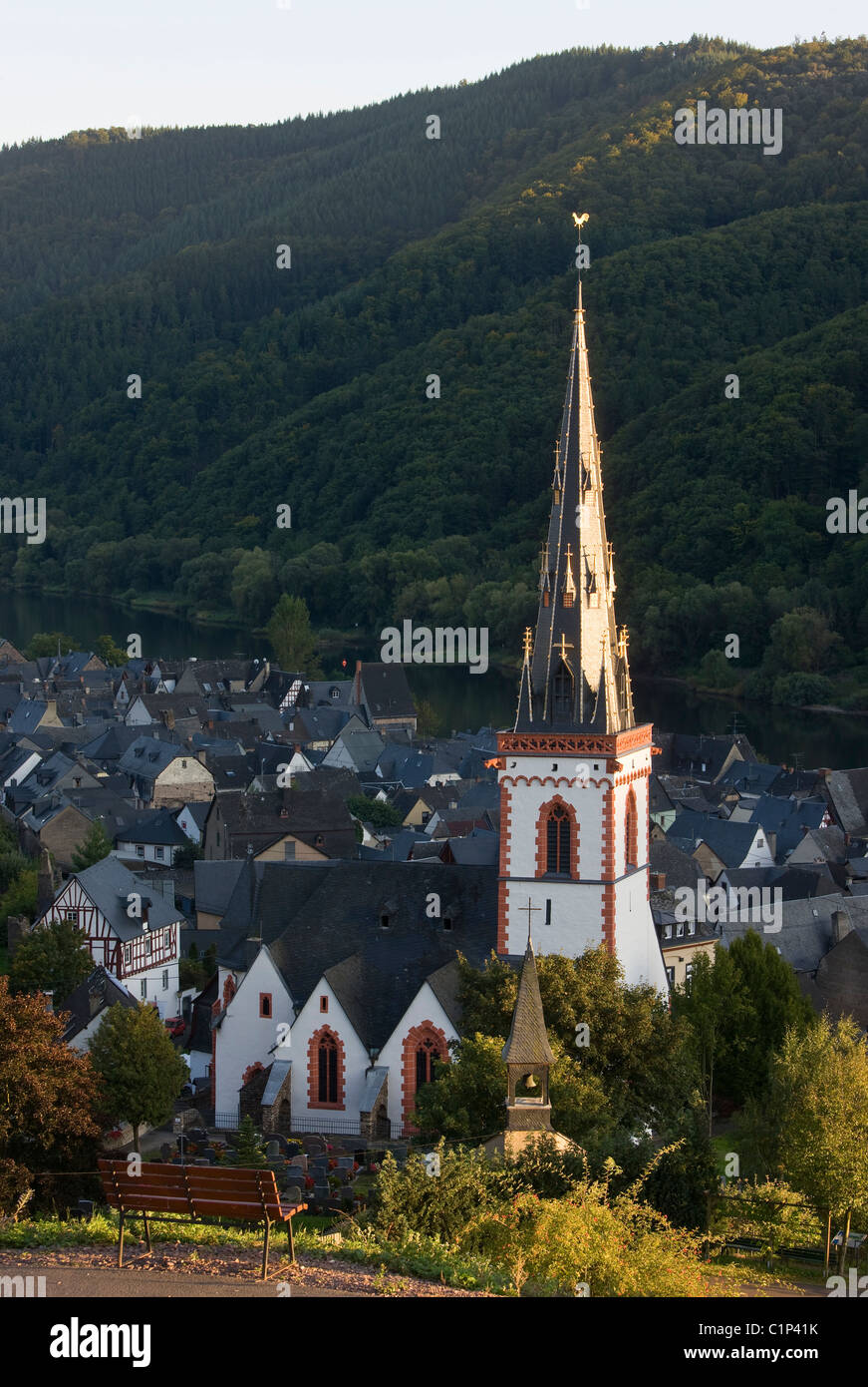 Ediger-Eller, Pfarrkirche St. Martin Stock Photo - Alamy