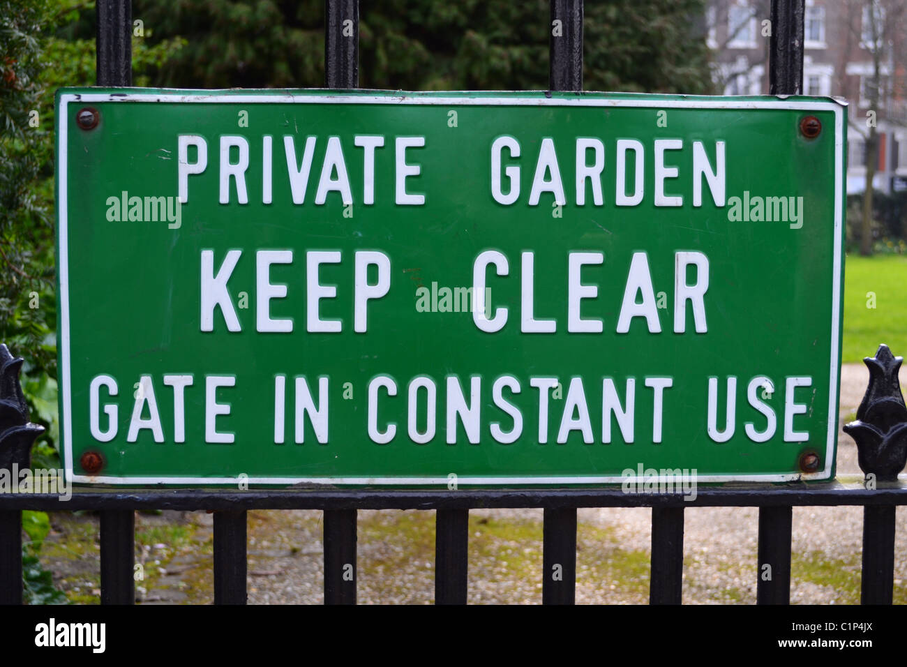 Keep gate clear hi-res stock photography and images - Alamy