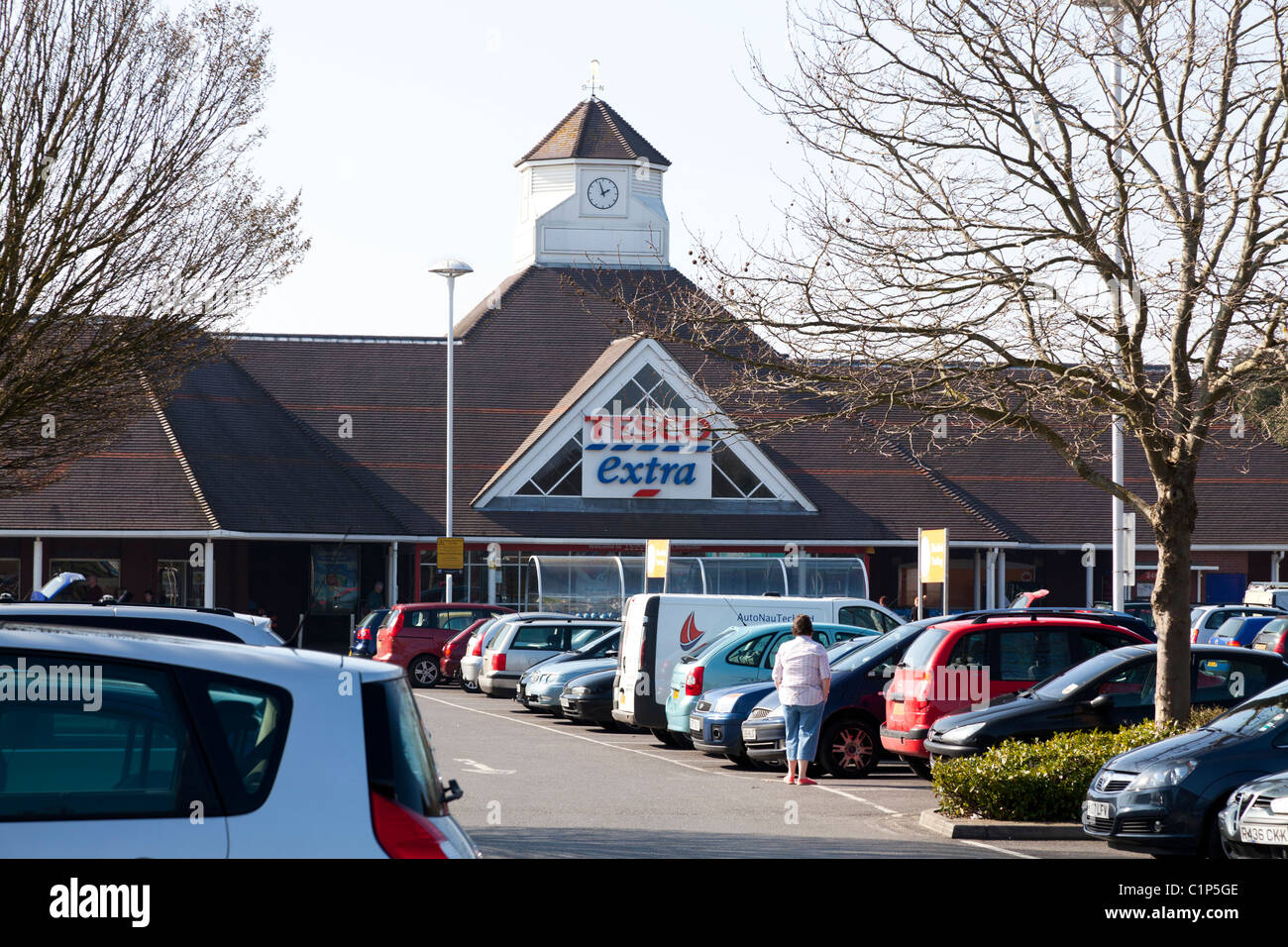 Tesco Extra Exterior Stock Photos & Tesco Extra Exterior Stock Images ...