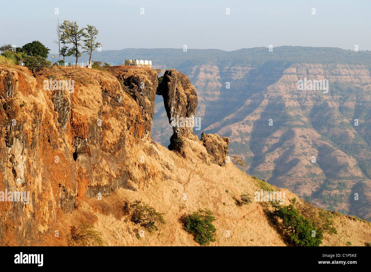 Needle hole point, mahabaleshwar hi-res stock photography and images ...