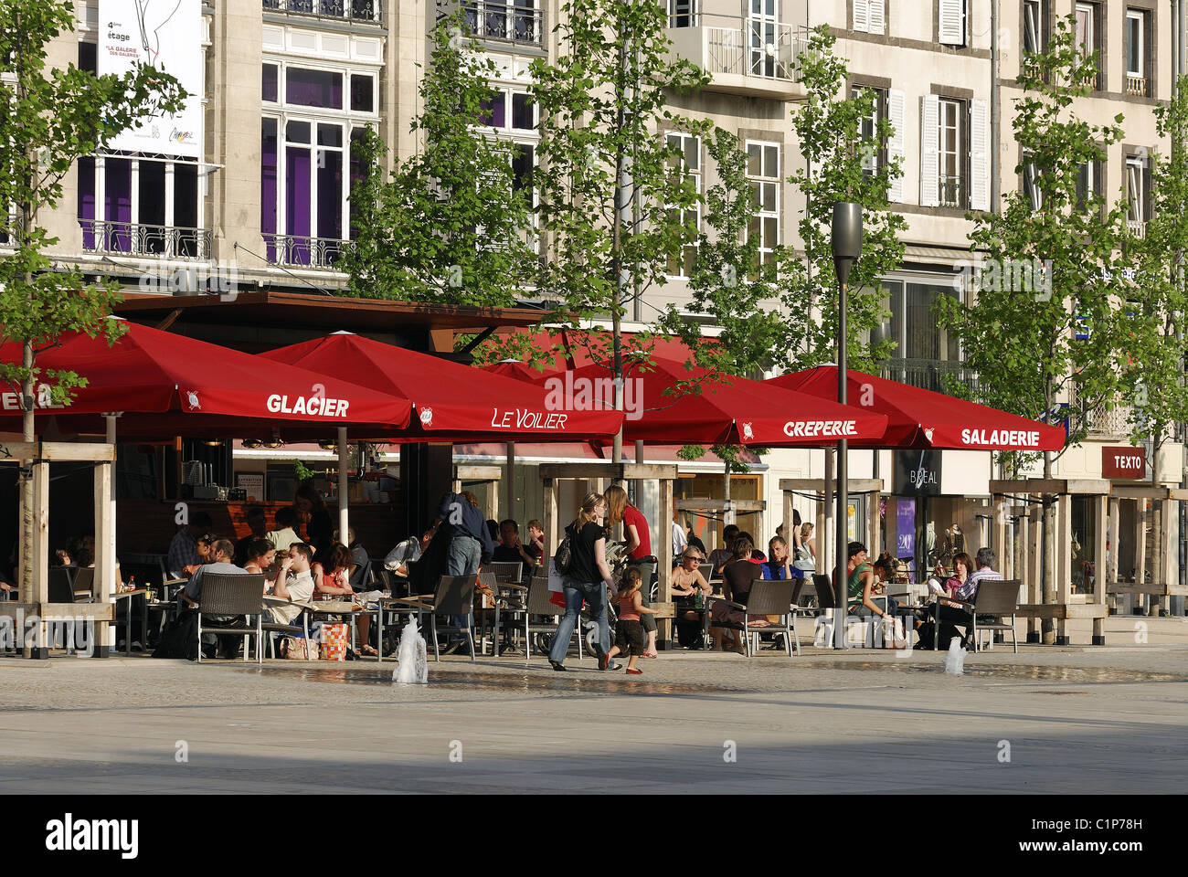 France, Puy de Dome, Clermont Ferrand, place Jaude Stock Photo - Alamy