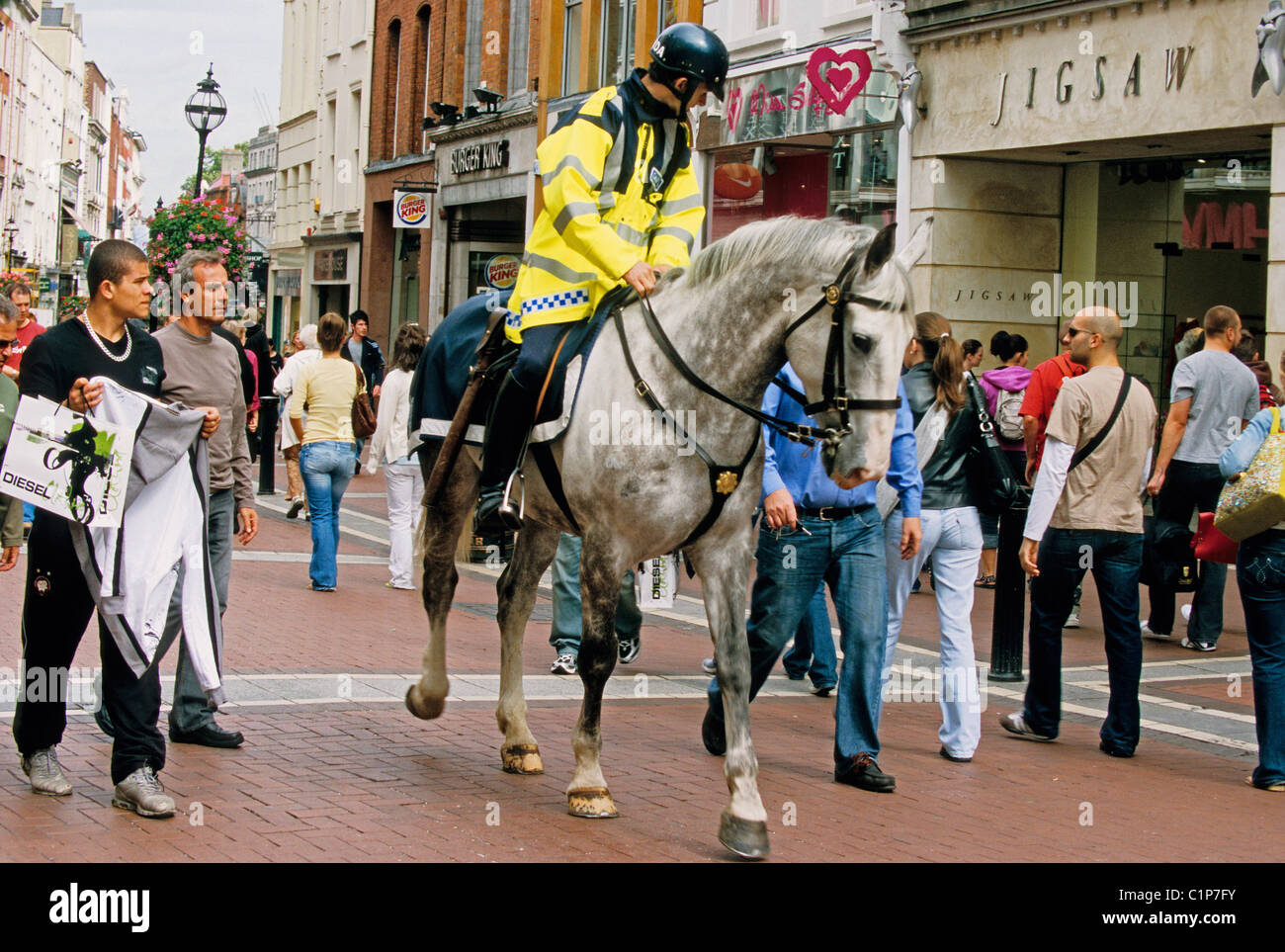 Ireland police hi-res stock photography and images - Alamy