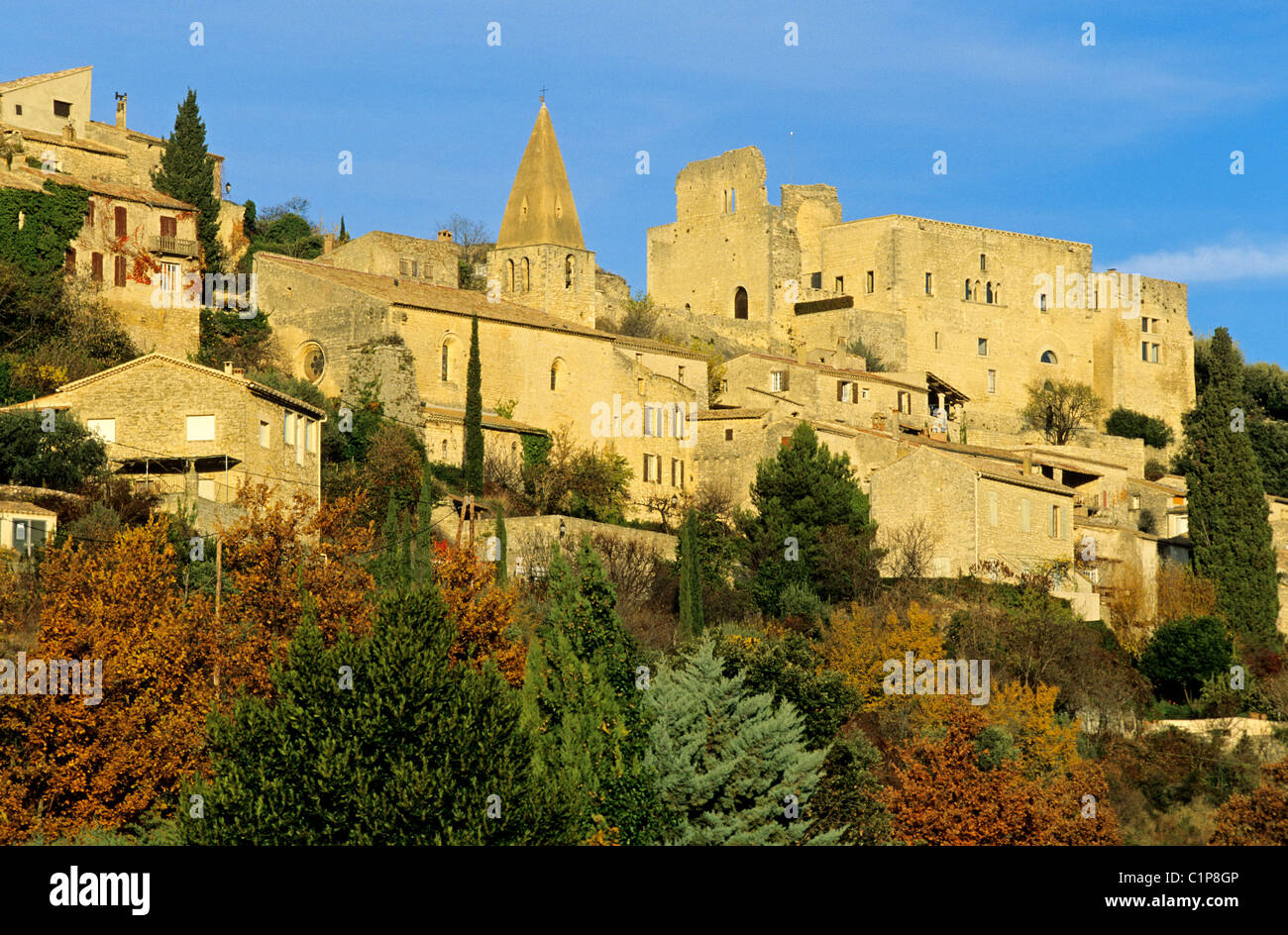 France, Vaucluse, Le Crestet, le village Stock Photo - Alamy