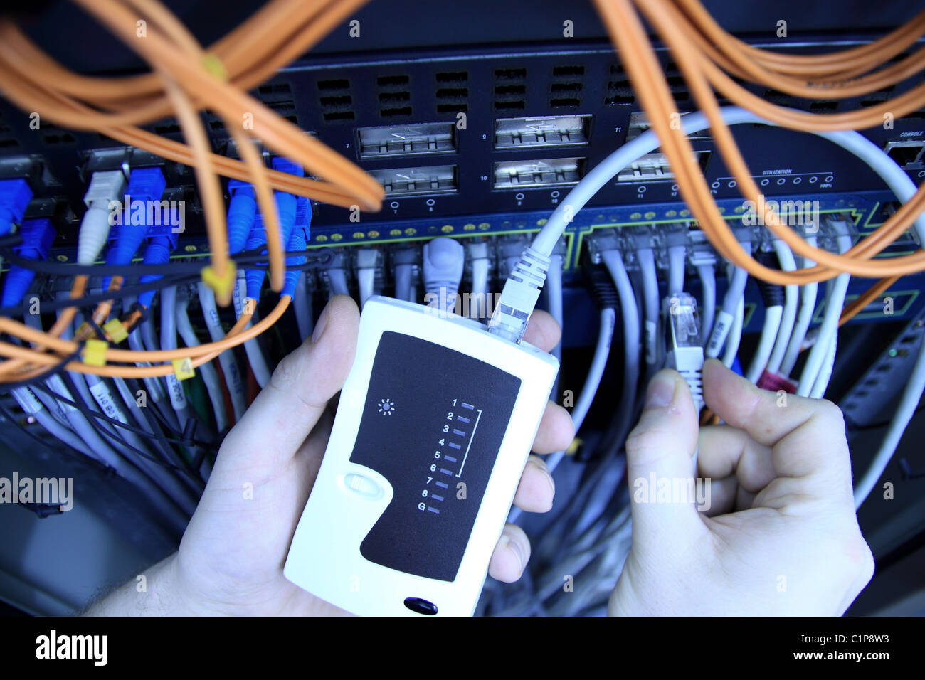 Lan testing hi-res stock photography and images - Alamy