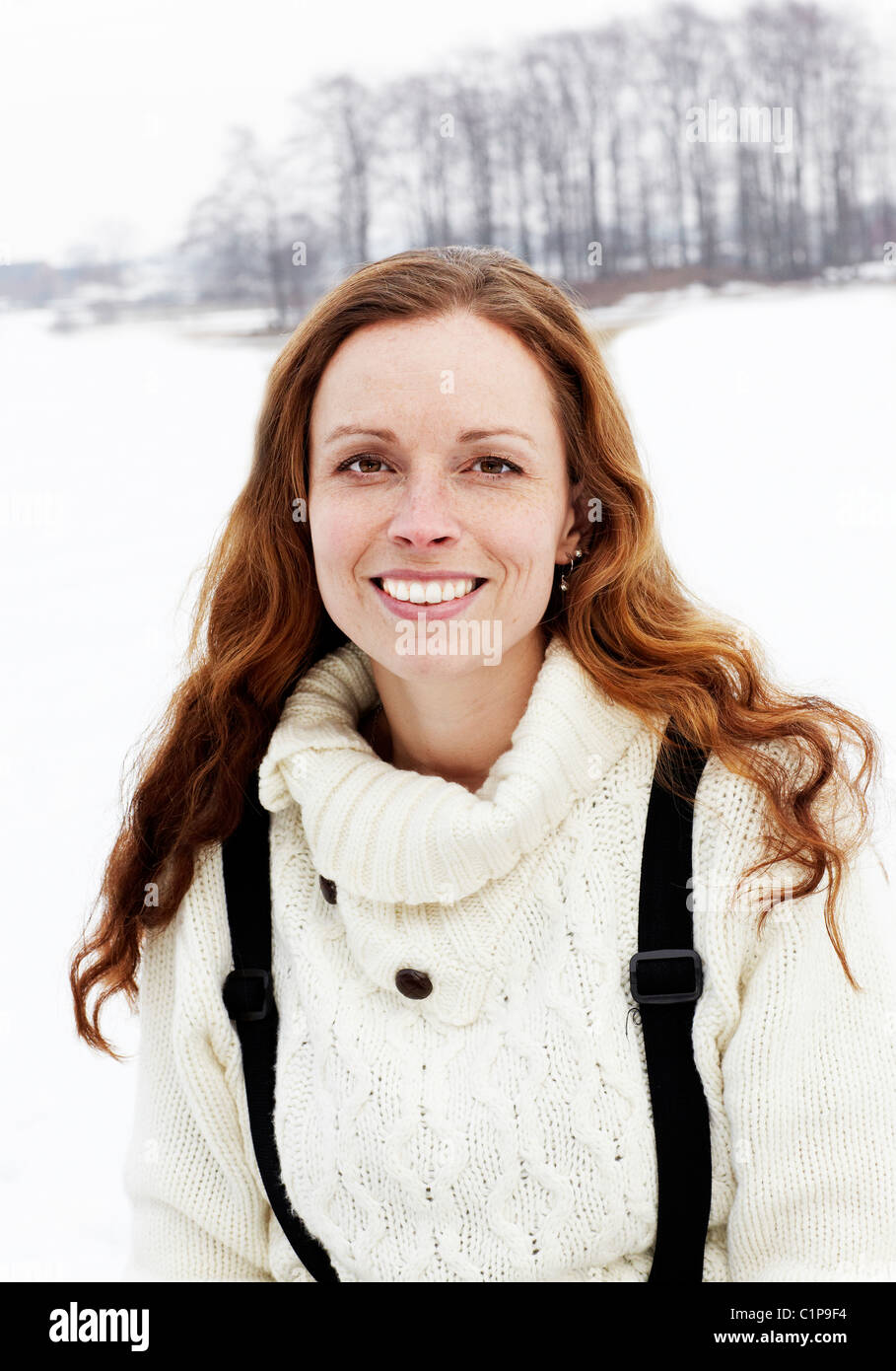 Women in nature covered hi-res stock photography and images - Alamy