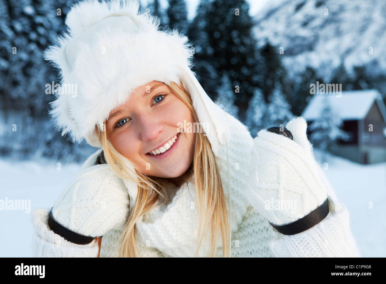 Scandinavian girl cold clothes hi-res stock photography and images - Alamy