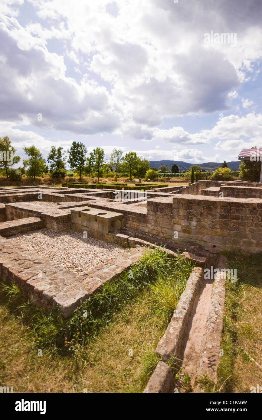 Roman villa rustica hi-res stock photography and images - Alamy
