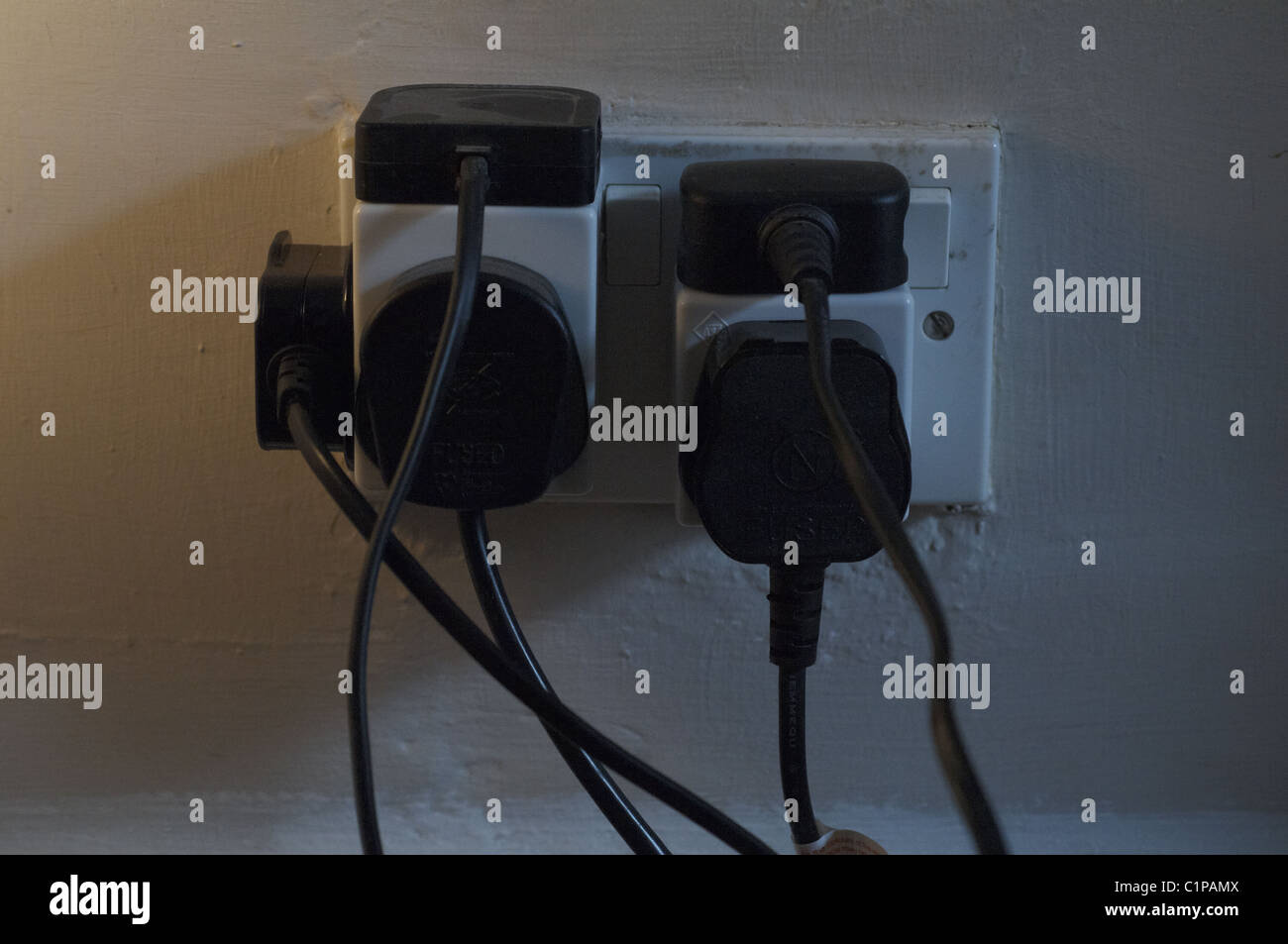 Overloaded sockets hi-res stock photography and images - Alamy