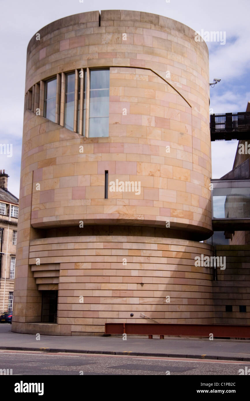 Modern one edinburgh hi-res stock photography and images - Alamy