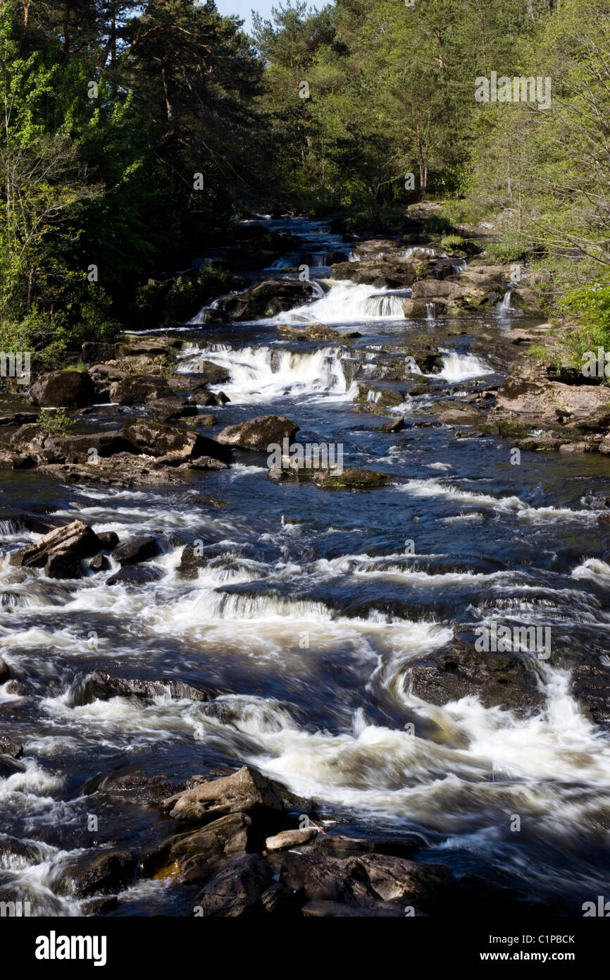 Killin falls of dochart hi-res stock photography and images - Alamy