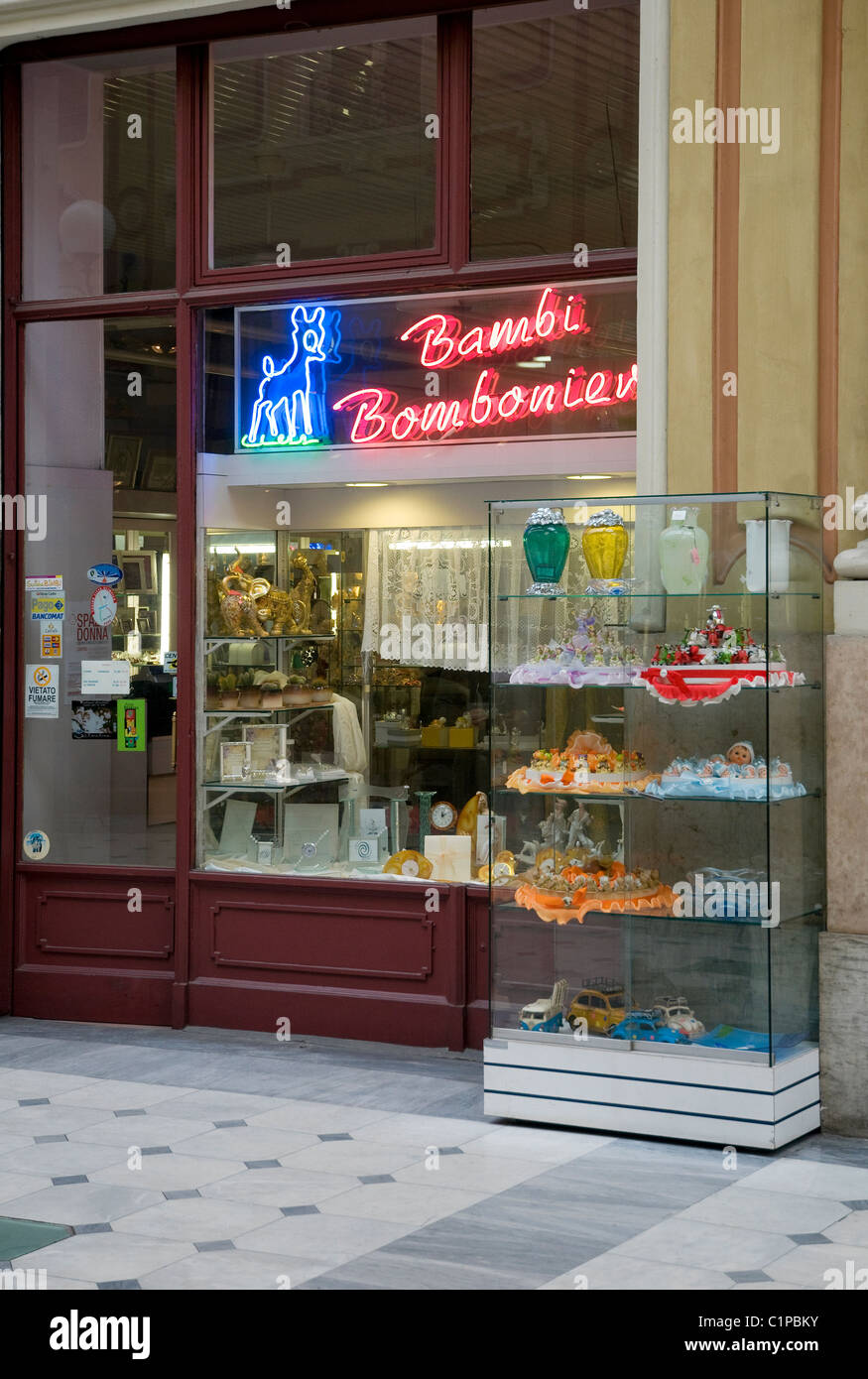 Bakery Shop Italy High Resolution Stock Photography and Images - Alamy