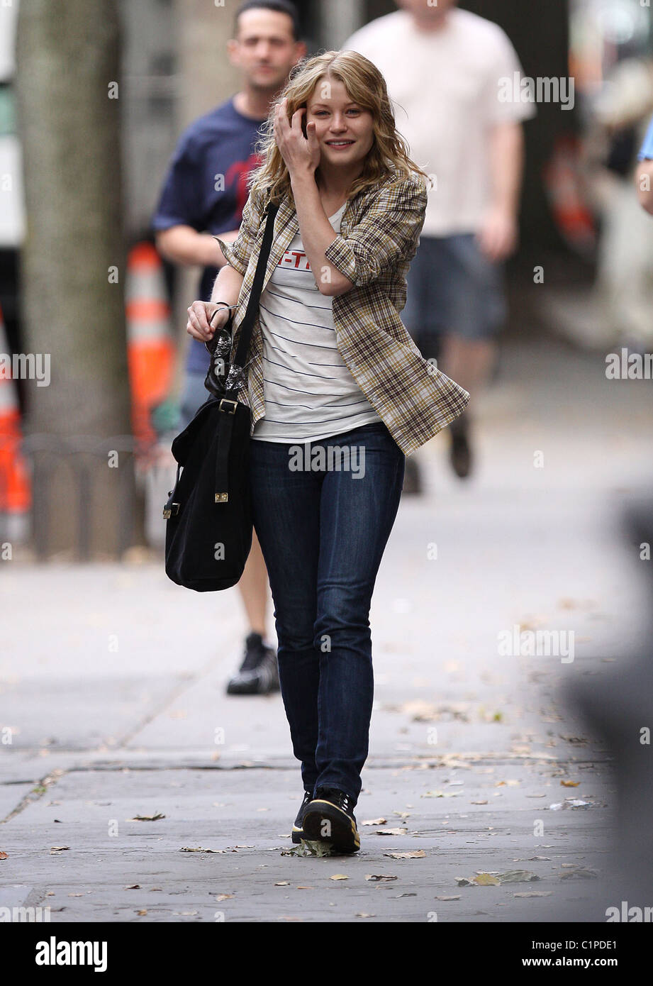 Emilie de Ravin on the set of 'Remember Me' New York City, USA - 09.07. ...