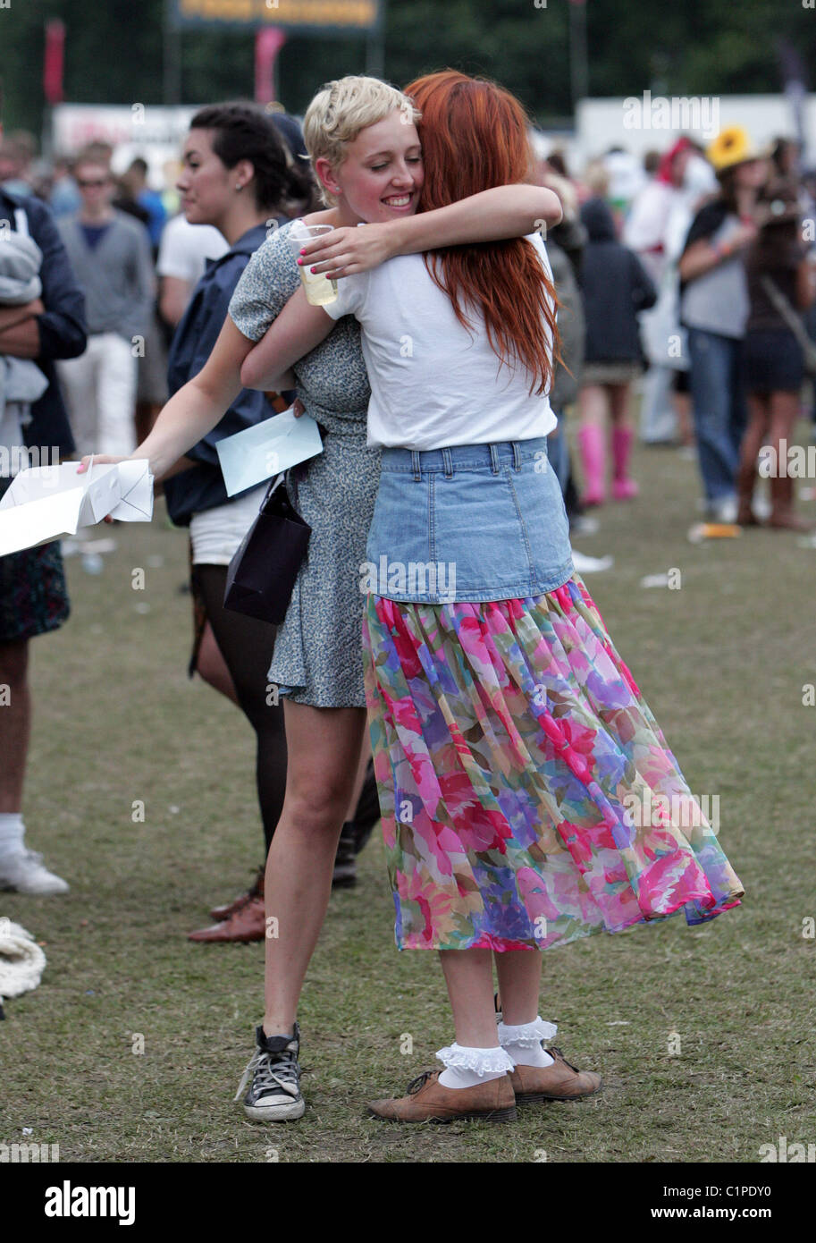 Florence welch sister grace lovebox hi-res stock photography and images ...