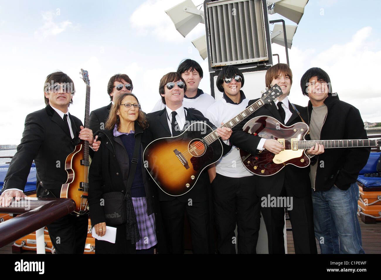 Julia Baird Craig Phillips, The Backbeat Beatles and fans The Backbeat ...