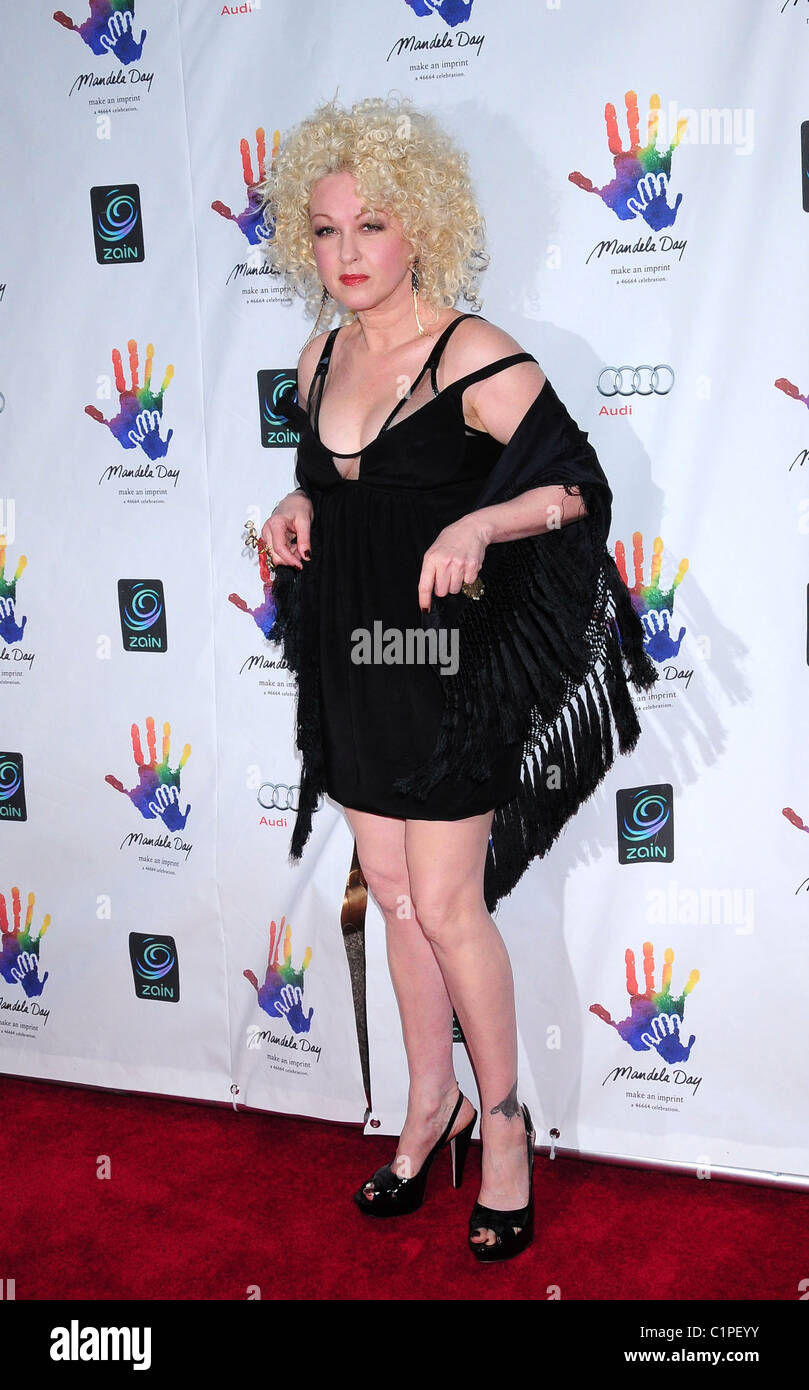 Cindi Lauper Mandela Day: A 46664 Celebration Concert at Radio City ...