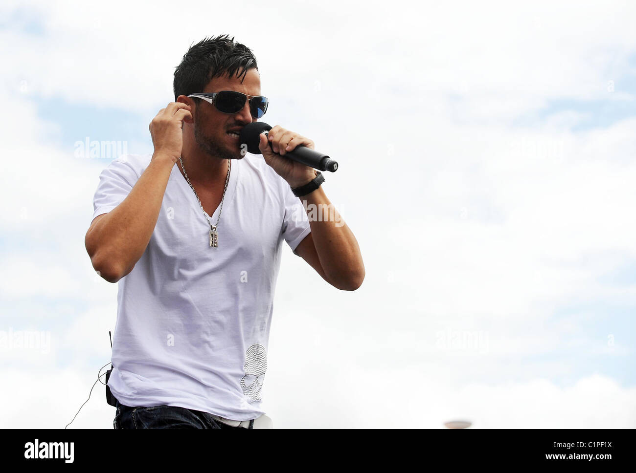 Peter andre beach hi-res stock photography and images - Alamy