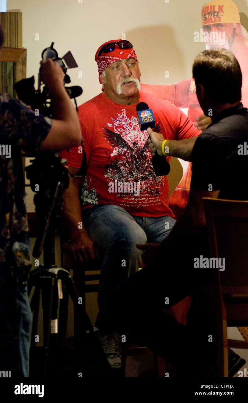 Hulk Hogan Hulk Hogan and The Legends of Wrestling 'Fan Appreciation ...