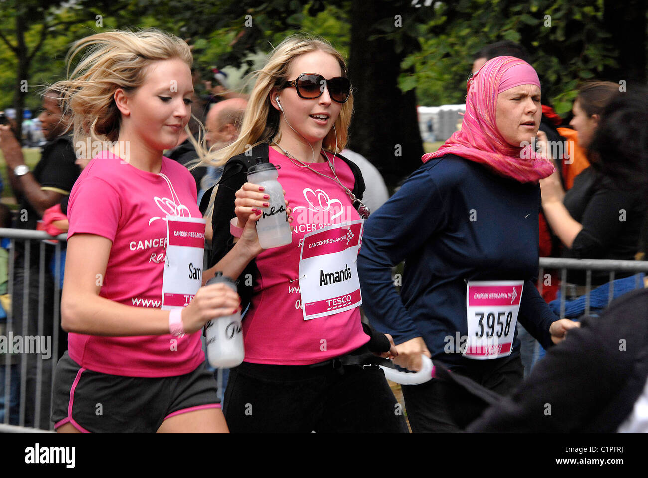 Sam Marchant & Amanda Marchant Cancer Research UK's Race For Life at ...