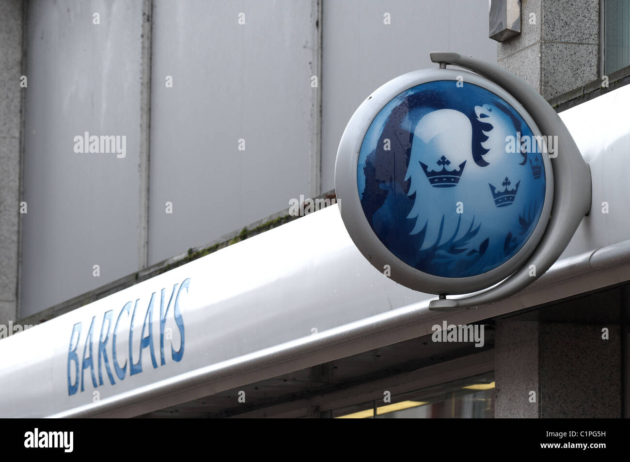 barclays bank shop sign Stock Photo - Alamy