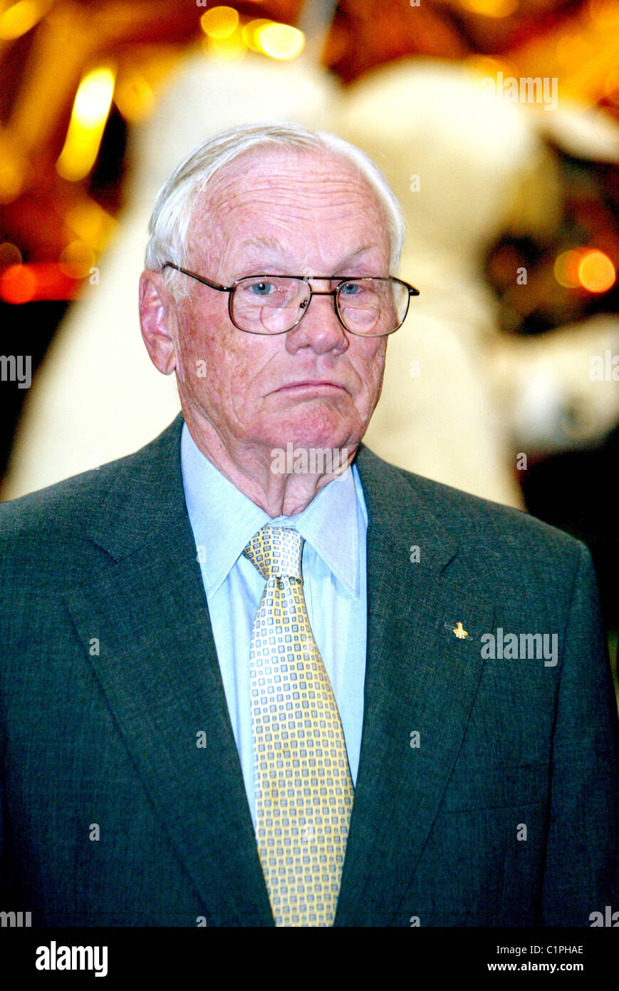 Neil Armstrong Smithsonian's National Air And Space Museum evening ...